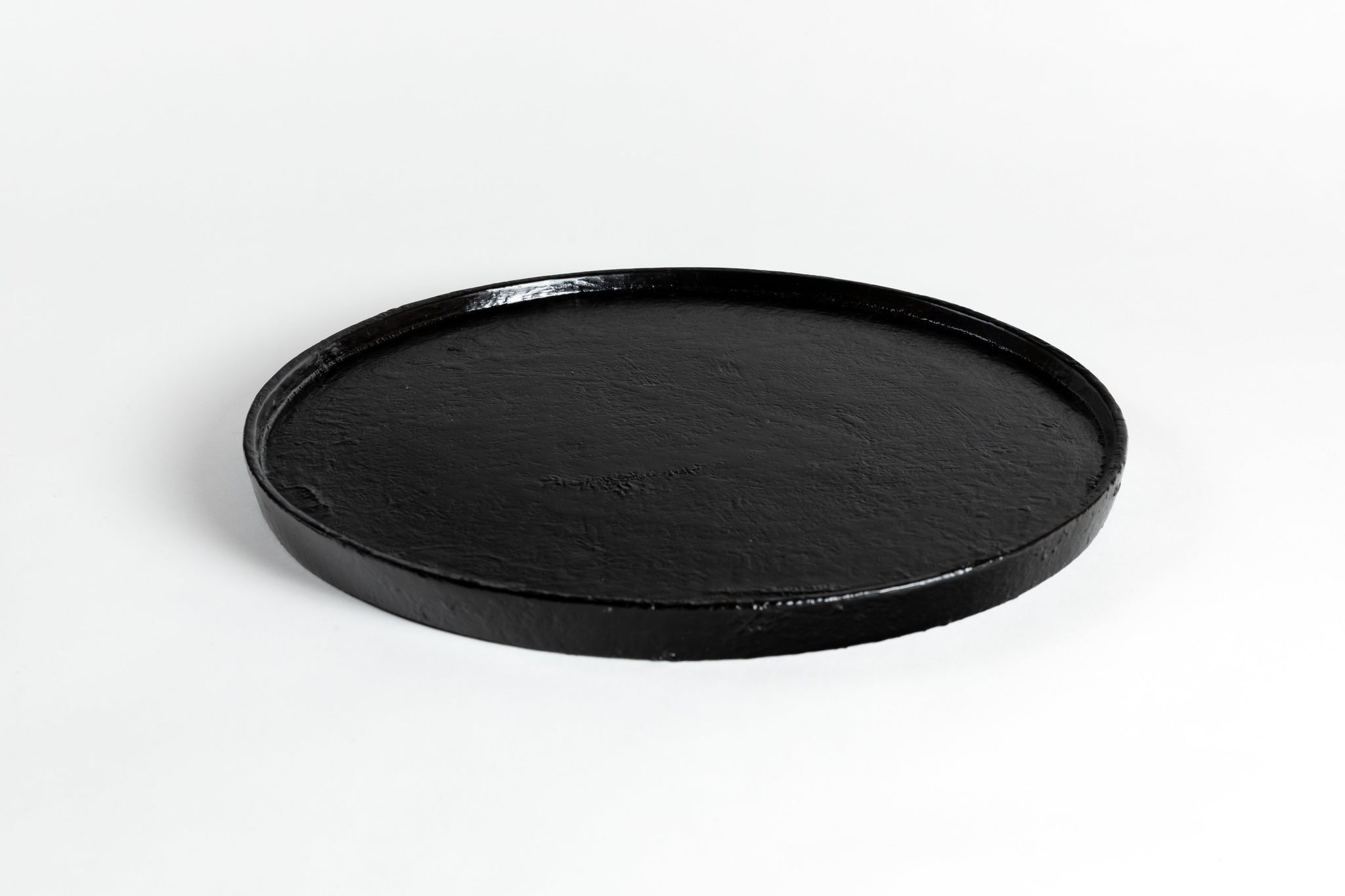 Black lacquer round tray